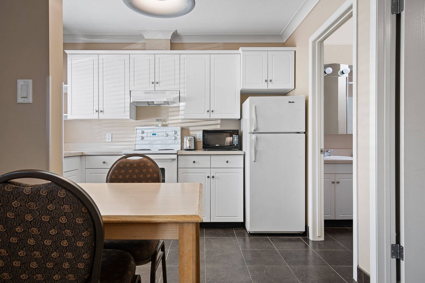 Kitchenette Residence | Glenwood Inn & Suites